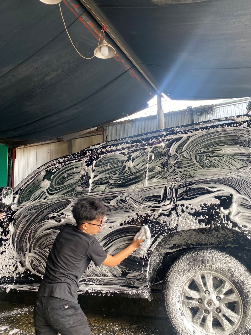 Giải pháp rửa xe oto gần đây ở Bình Chánh cho chủ xe bận rộn